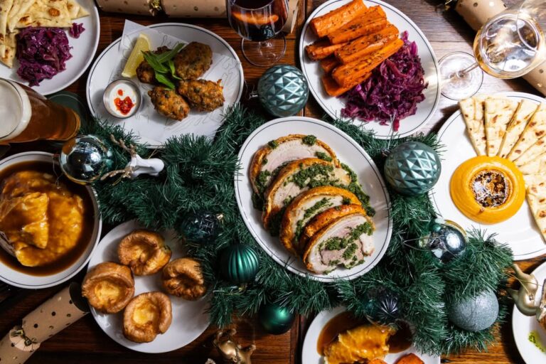 25+ Irresistible Christmas Lunch Ideas to Delight Your Guests